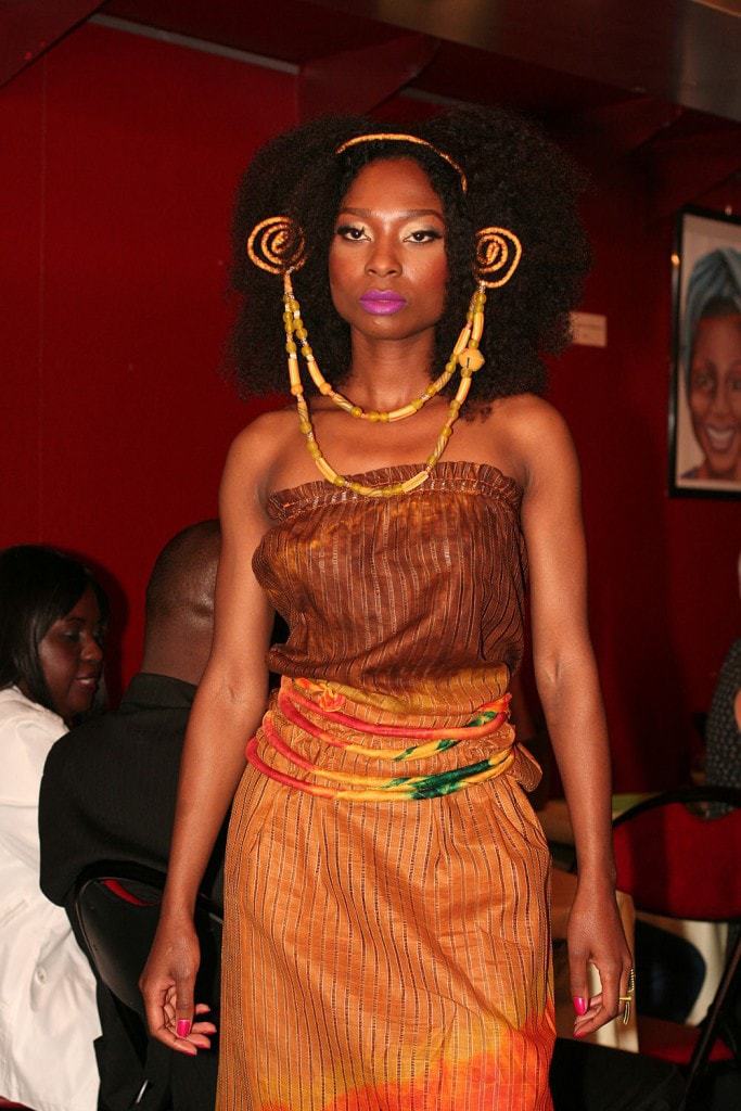 Défilé 2014 en hommage à Joséphine BAKER - Africouleur